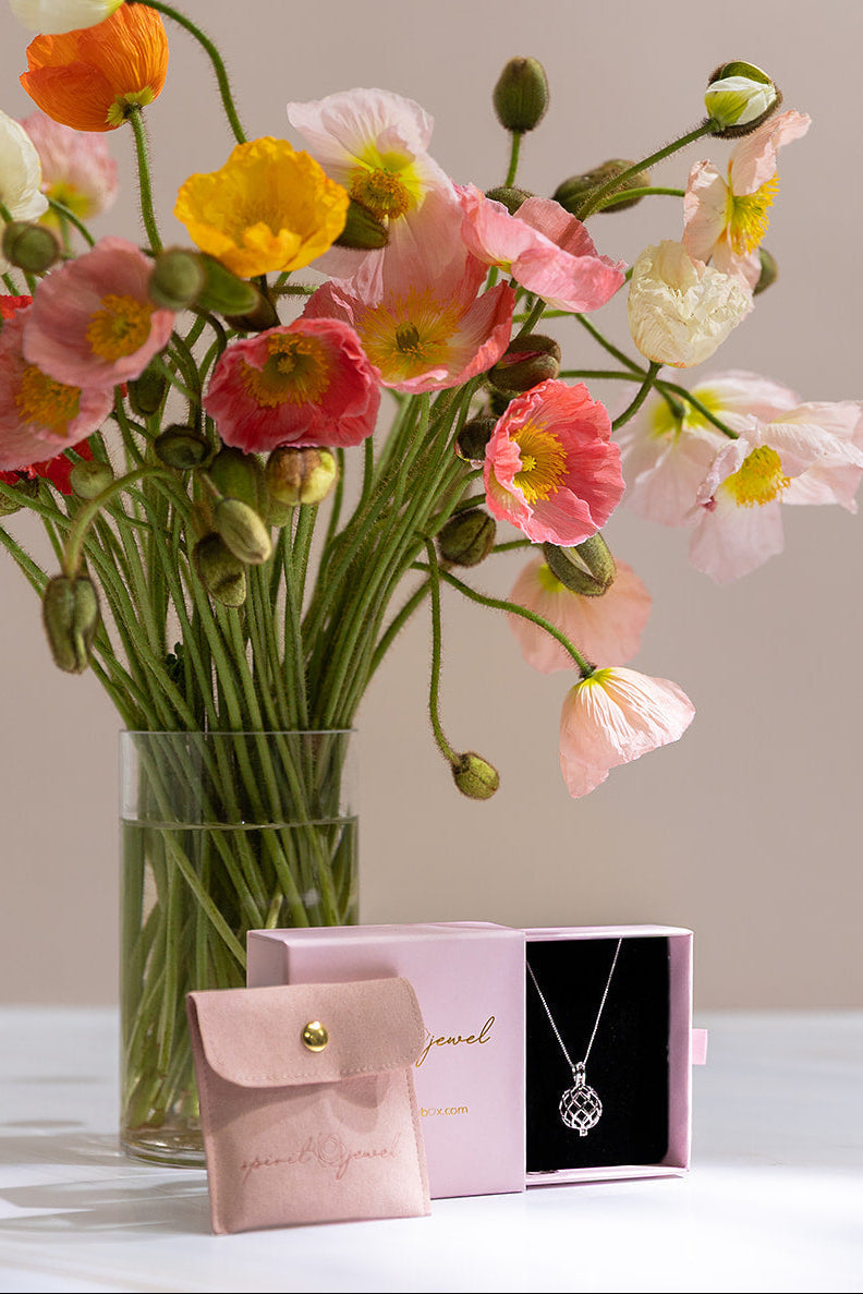 Spirit Jewel Chakra Necklace - Aromatherapy Jewelry | The Wellbeing Box